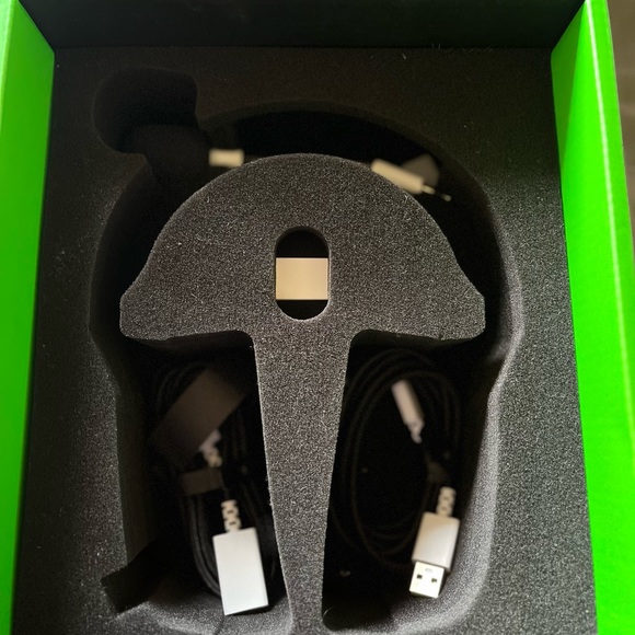 Razor | Headphones | Razor Black Shark V2 Pro 223 Wireless Gaming ...